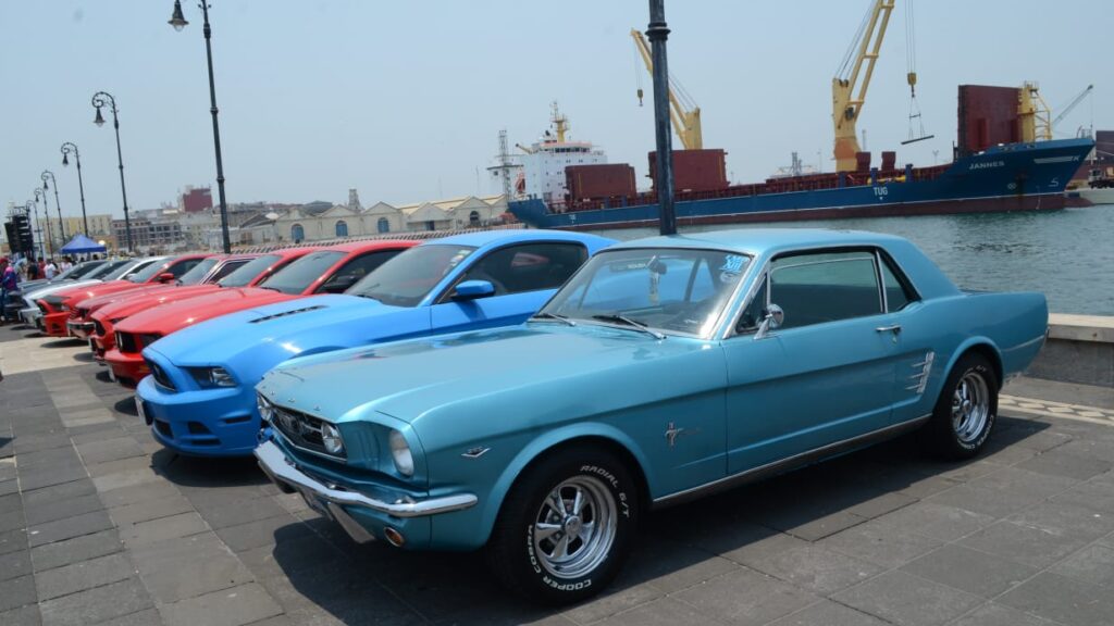 Realizan exhibición de autos clásicos en Veracruz – NV Noticias